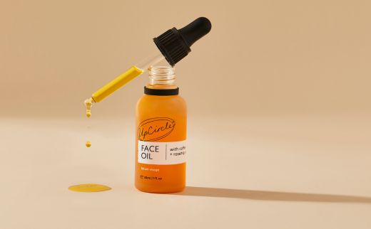 What Are Face Oils and Why Should I Use One? - UpCircle Beauty